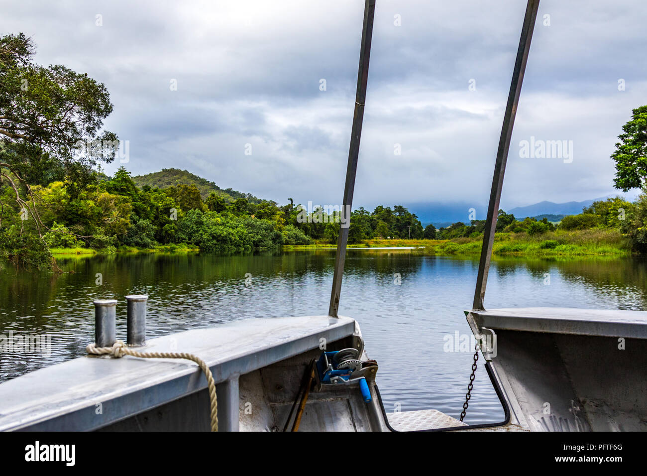 Australian mountain river hi-res stock photography and images - Alamy