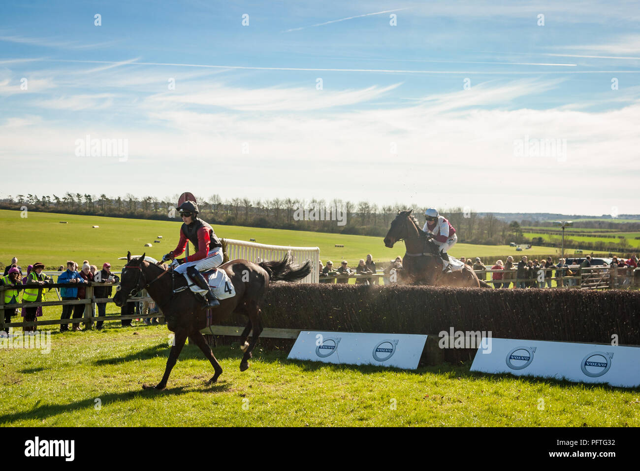Point to point horse racing hi-res stock photography and images - Alamy