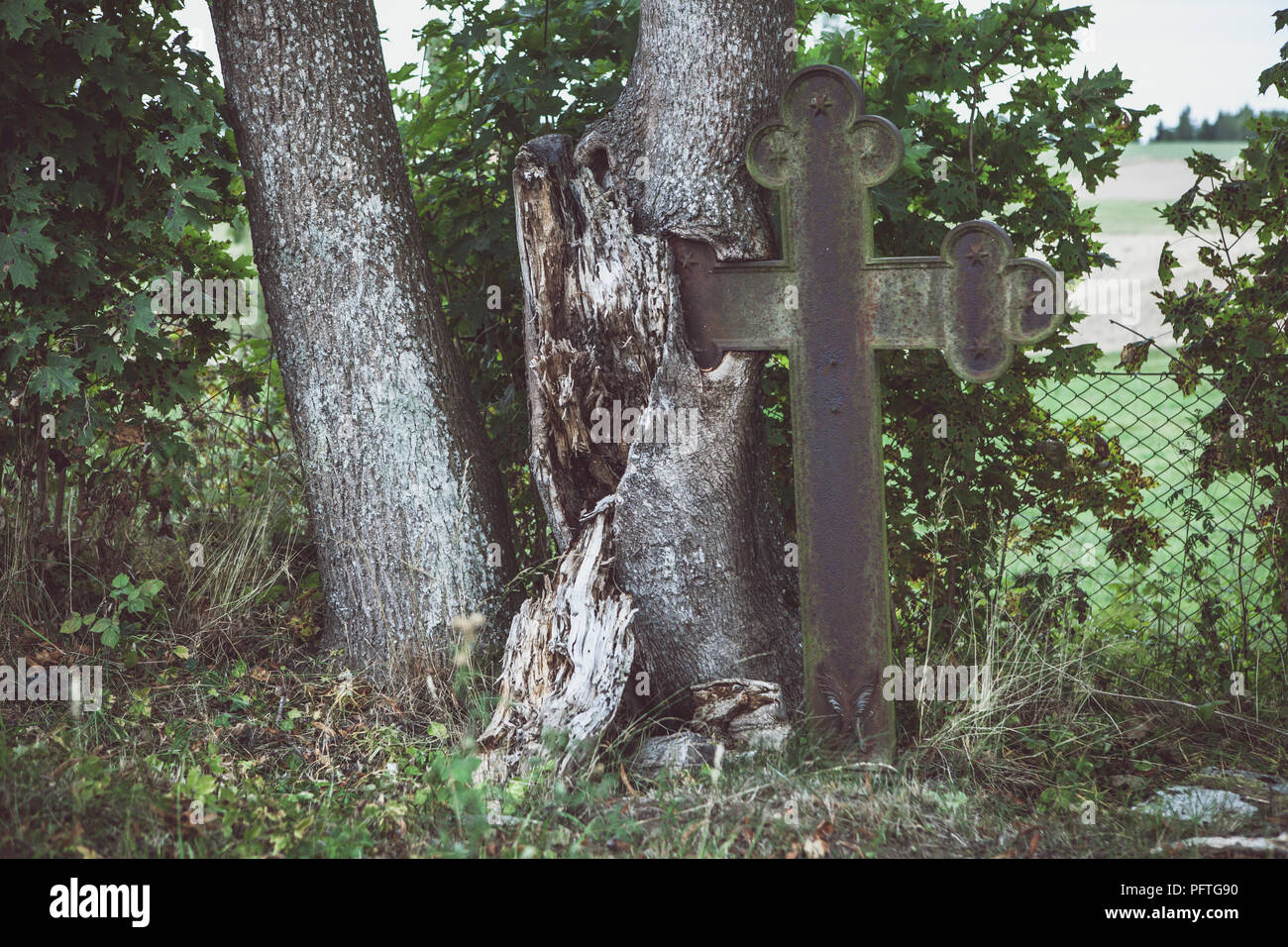 Christian cross crosses hi-res stock photography and images - Alamy