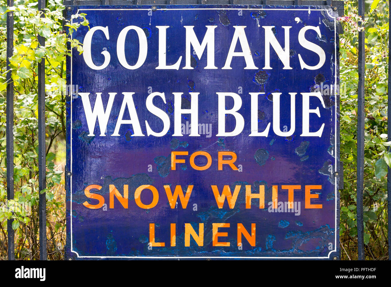 Vintage enamel sign hi-res stock photography and images - Alamy