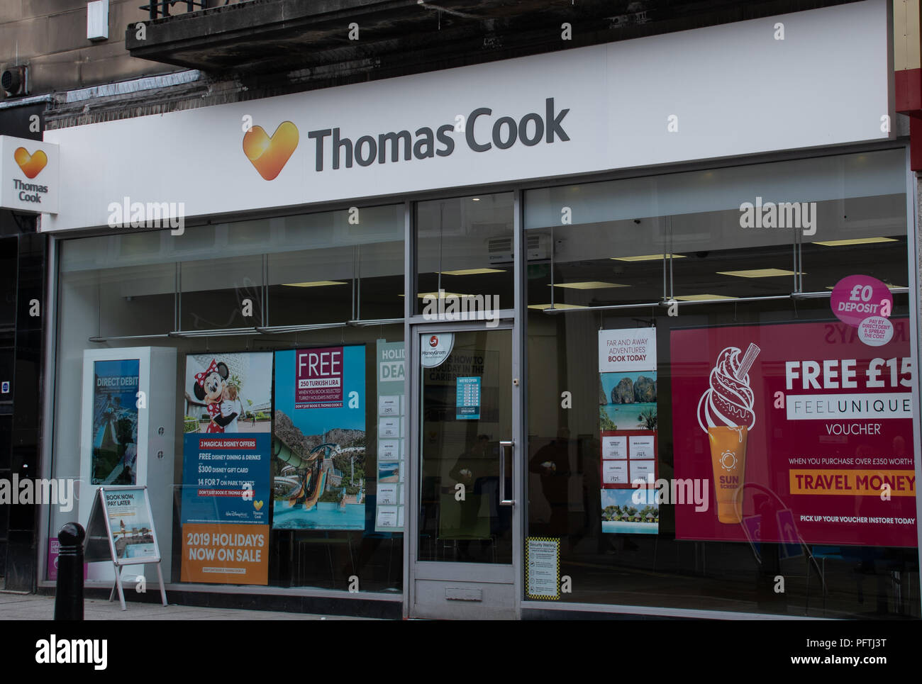 Murray cook hi-res stock photography and images - Alamy