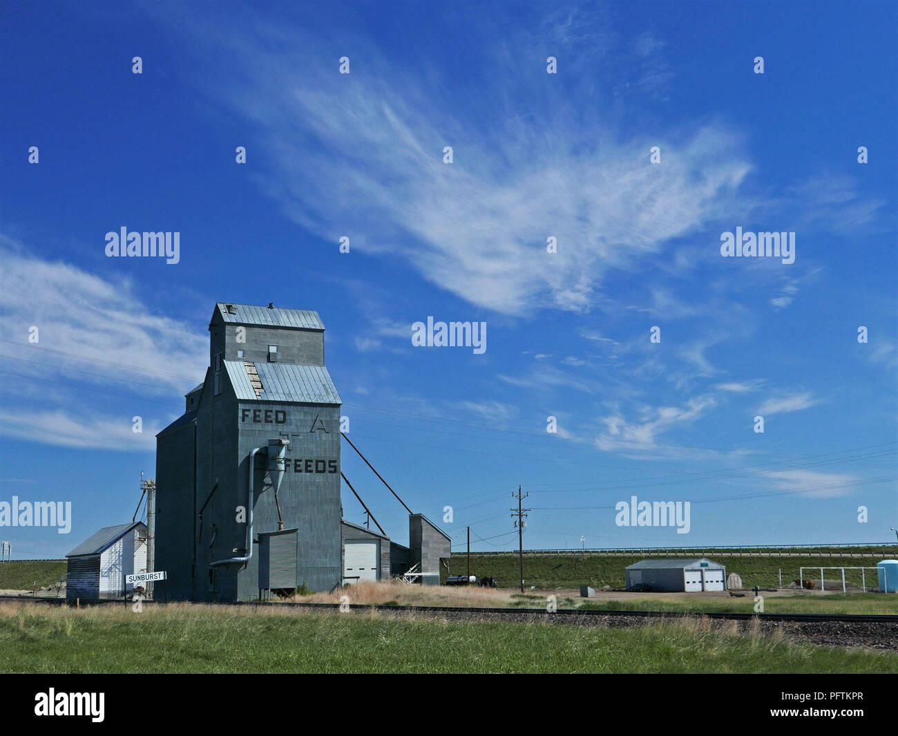 Feed & Seed building at Sunburst. Montana, U.S.A Stock Photo - Alamy