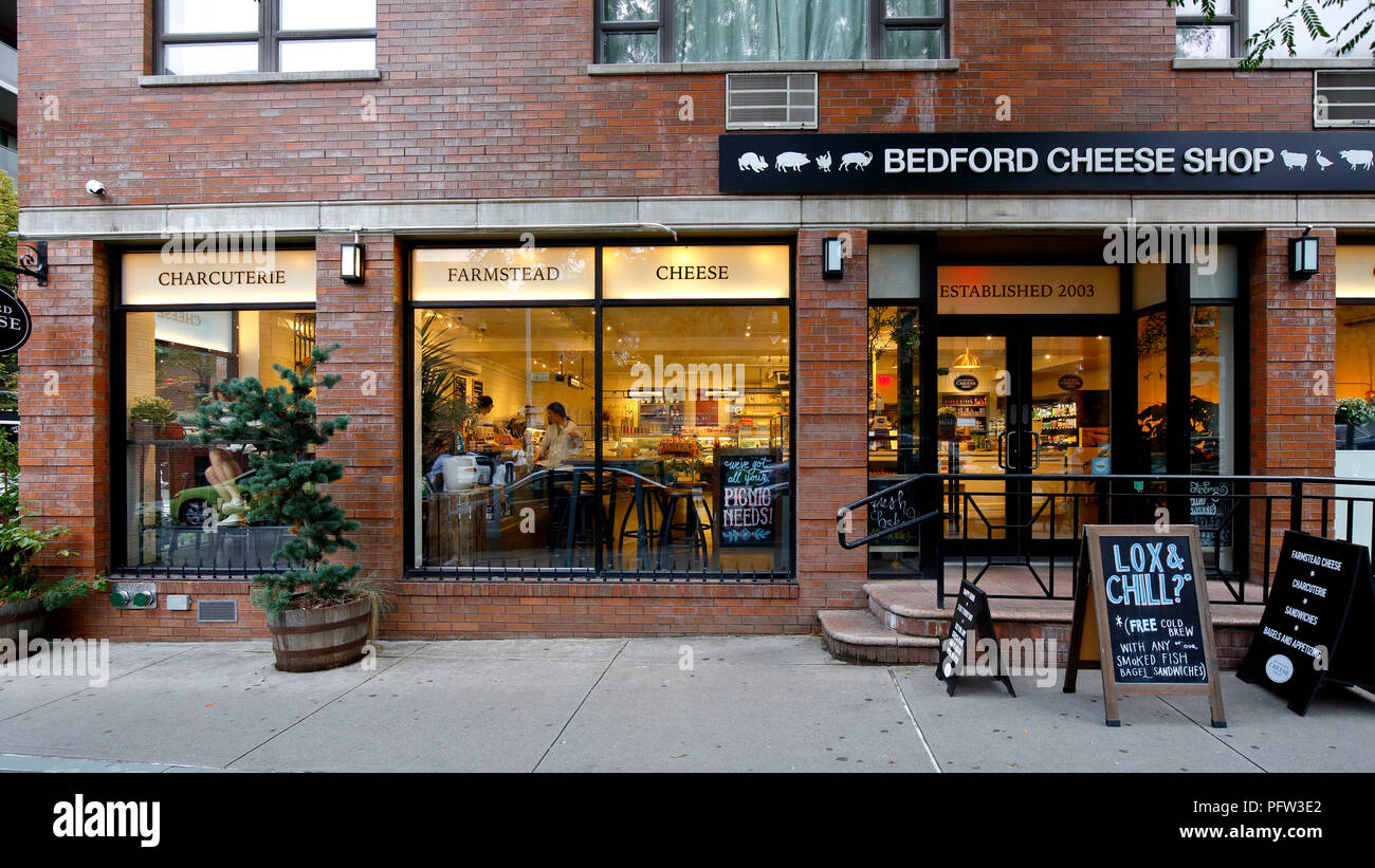 [historical storefront] Bedford Cheese Shop, 265 Bedford Ave, Brooklyn ...