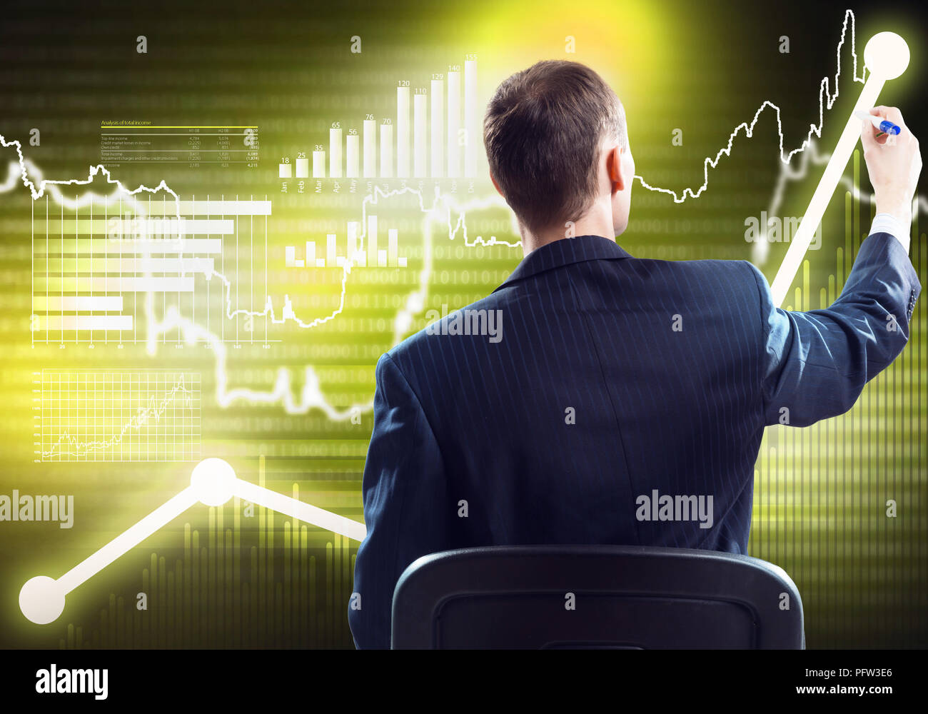 Businessman draw progress concept Stock Photo - Alamy