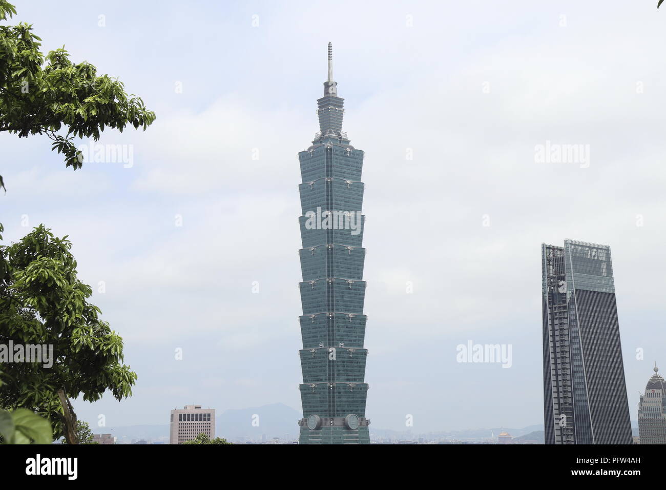 Taipei 101 Building Stock Photo - Alamy