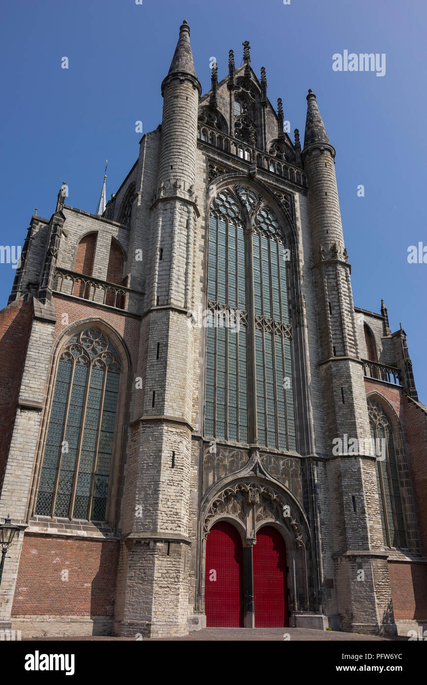 Gothic monument hi-res stock photography and images - Alamy