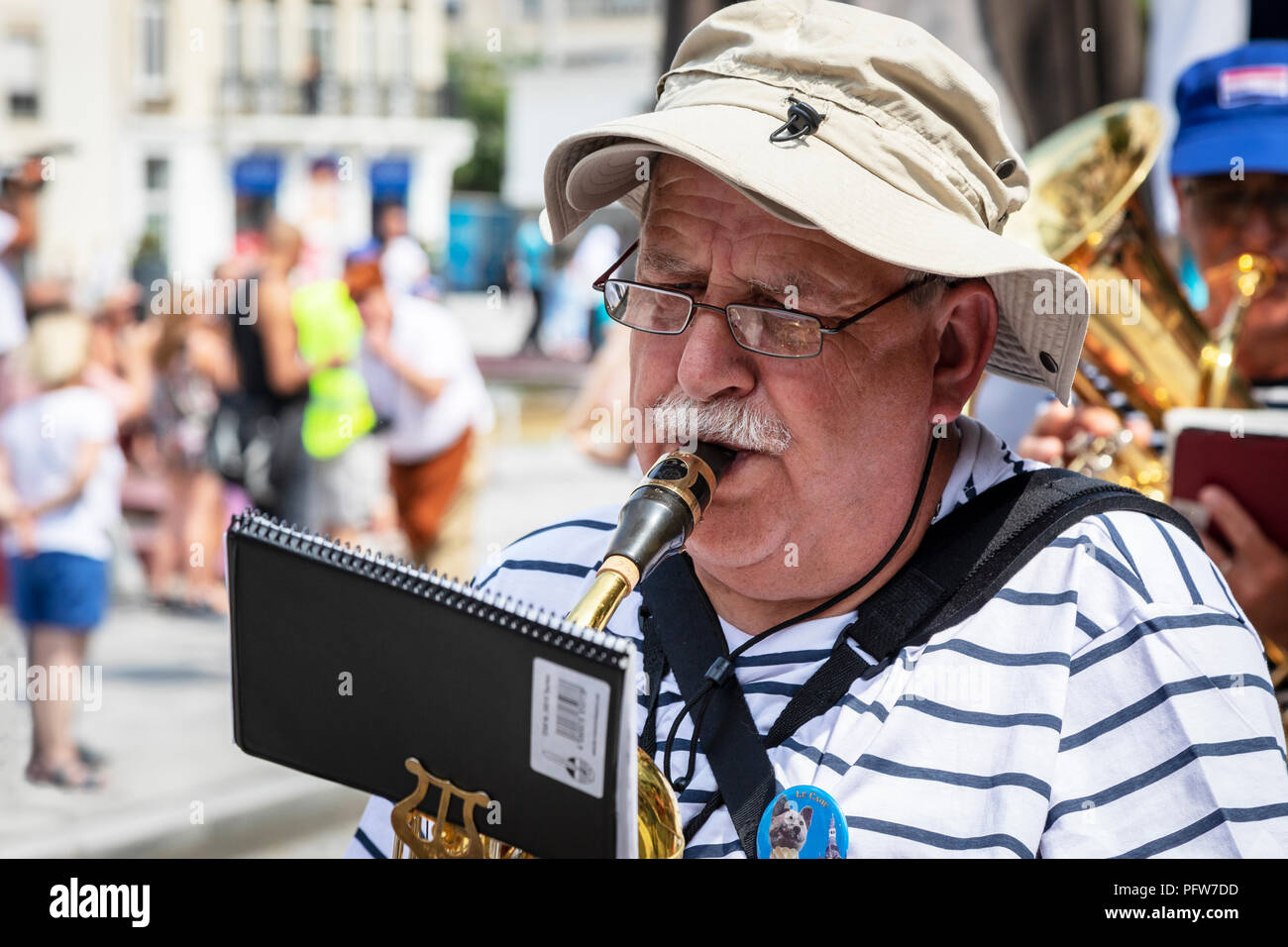 Gayant festival hi-res stock photography and images - Alamy