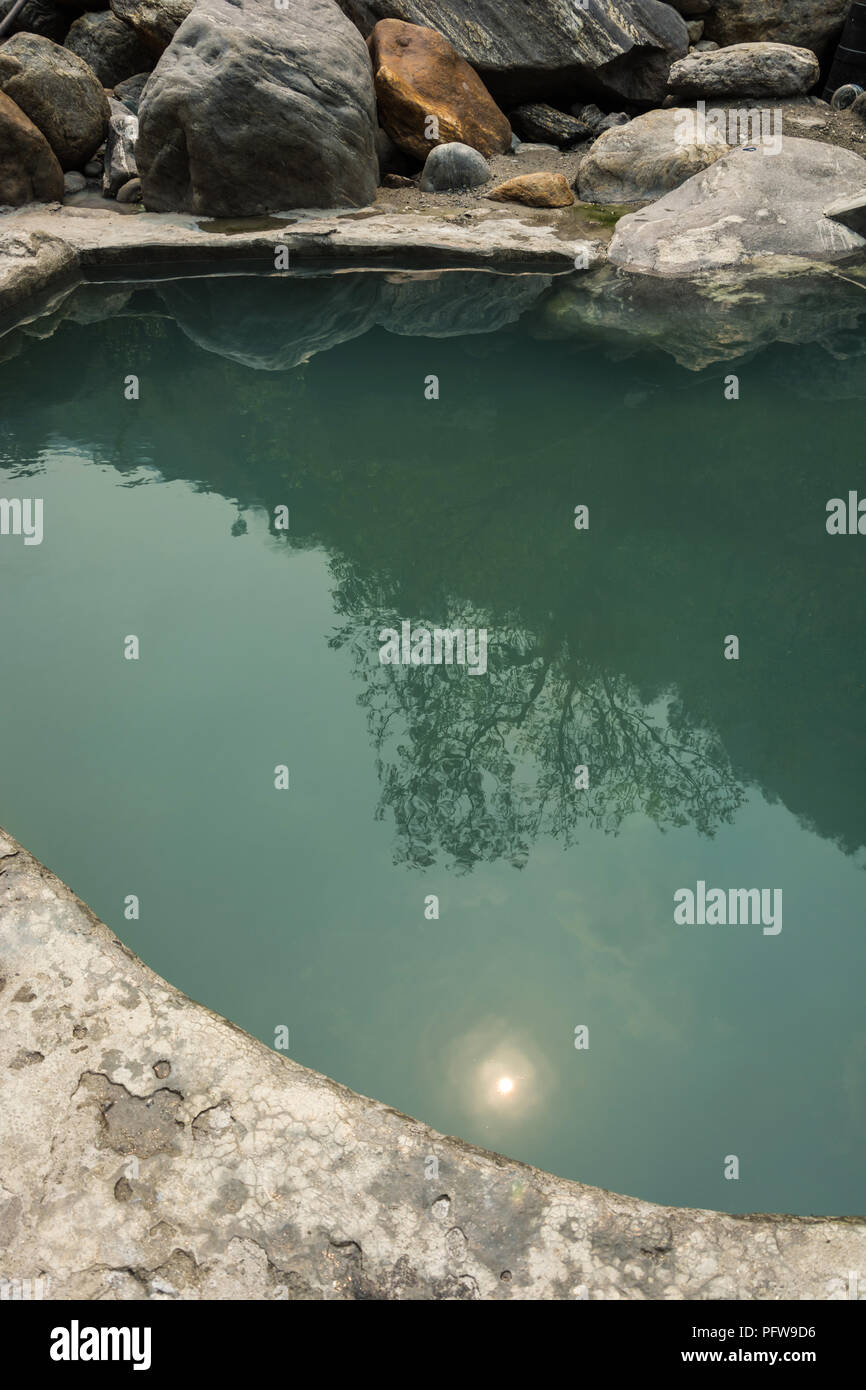 Stone basin hi-res stock photography and images - Alamy