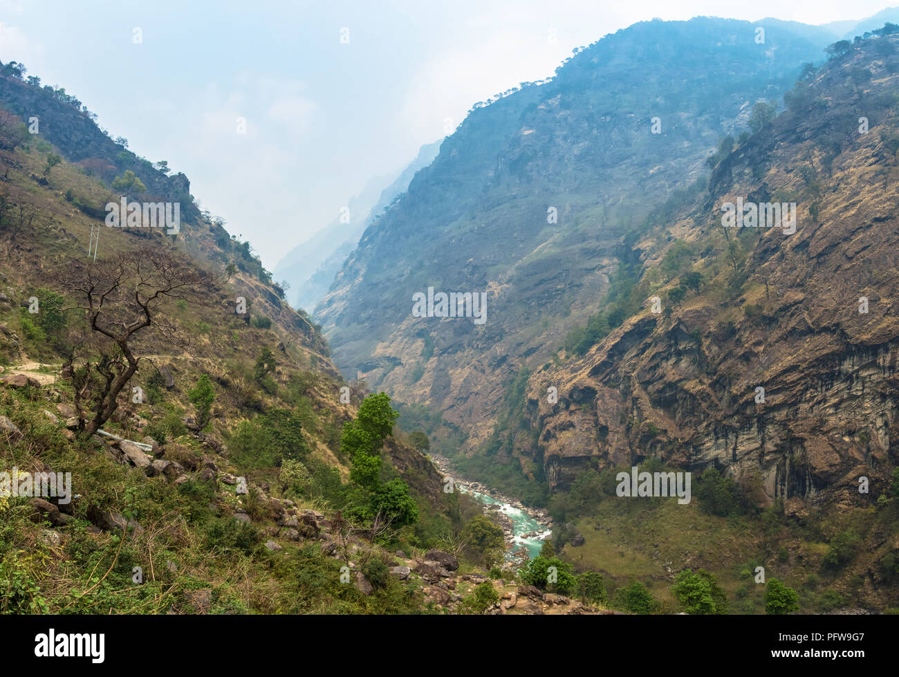 Deep gorge in yunnan hi-res stock photography and images - Alamy