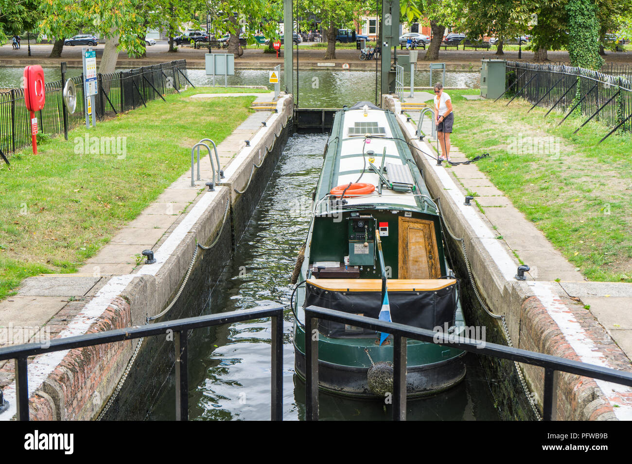 river boat lock on the river ouse bedford waterway Stock Photo - Alamy