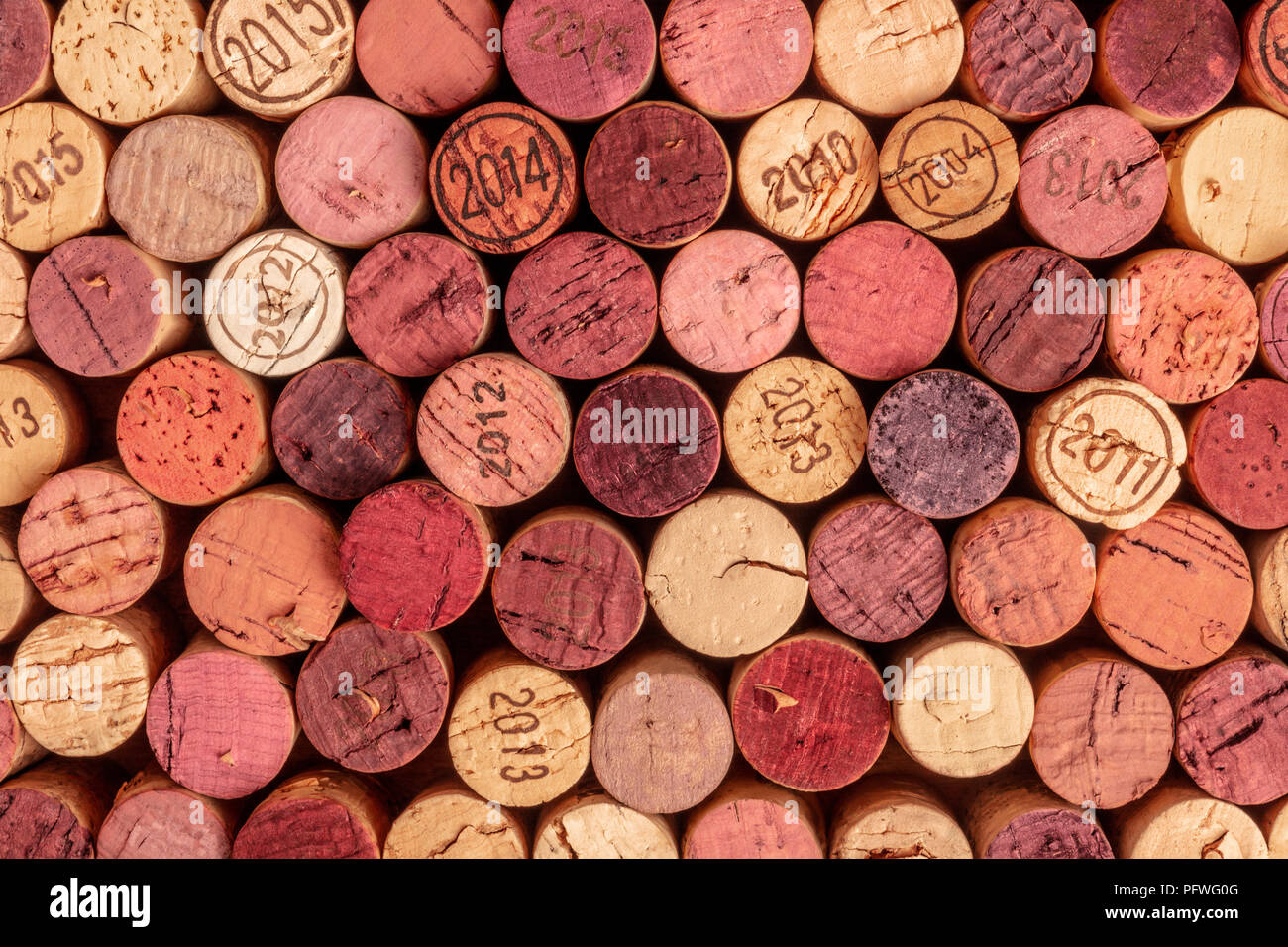 Wine corks background, overhead photo of red and white wine corks Stock ...