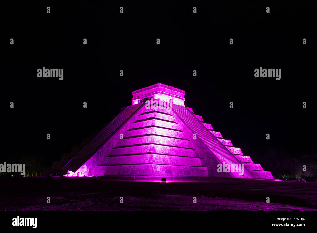chichen itza main pyramid located in yocatan, quintana roo, mexico ...