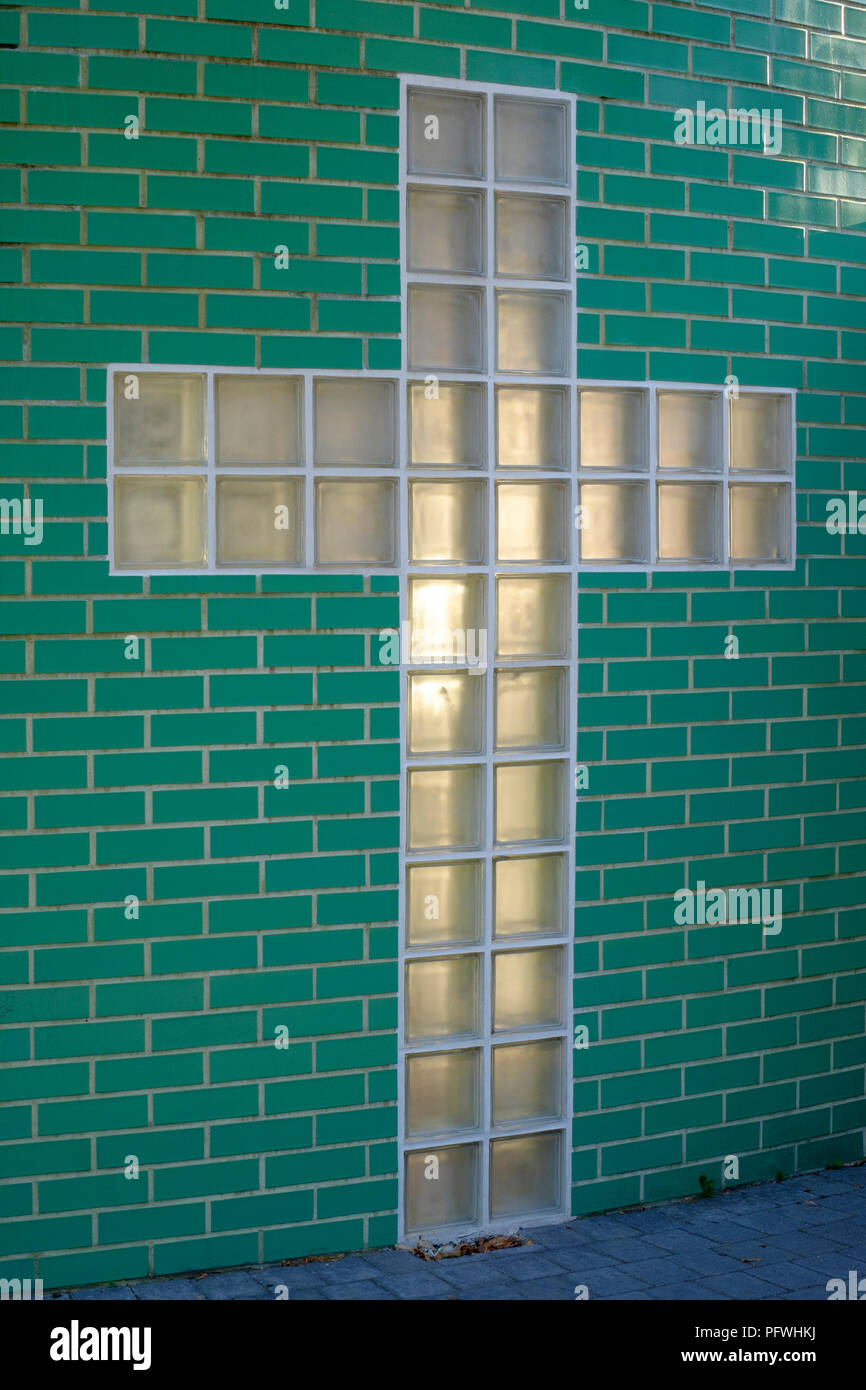 Glass wall blocks hi-res stock photography and images - Alamy