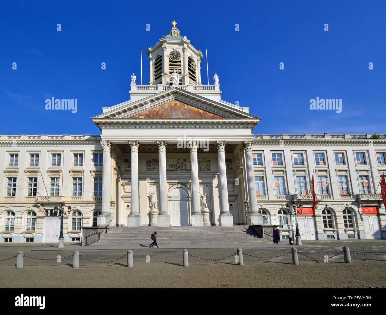 Neoclassical place hi-res stock photography and images - Alamy