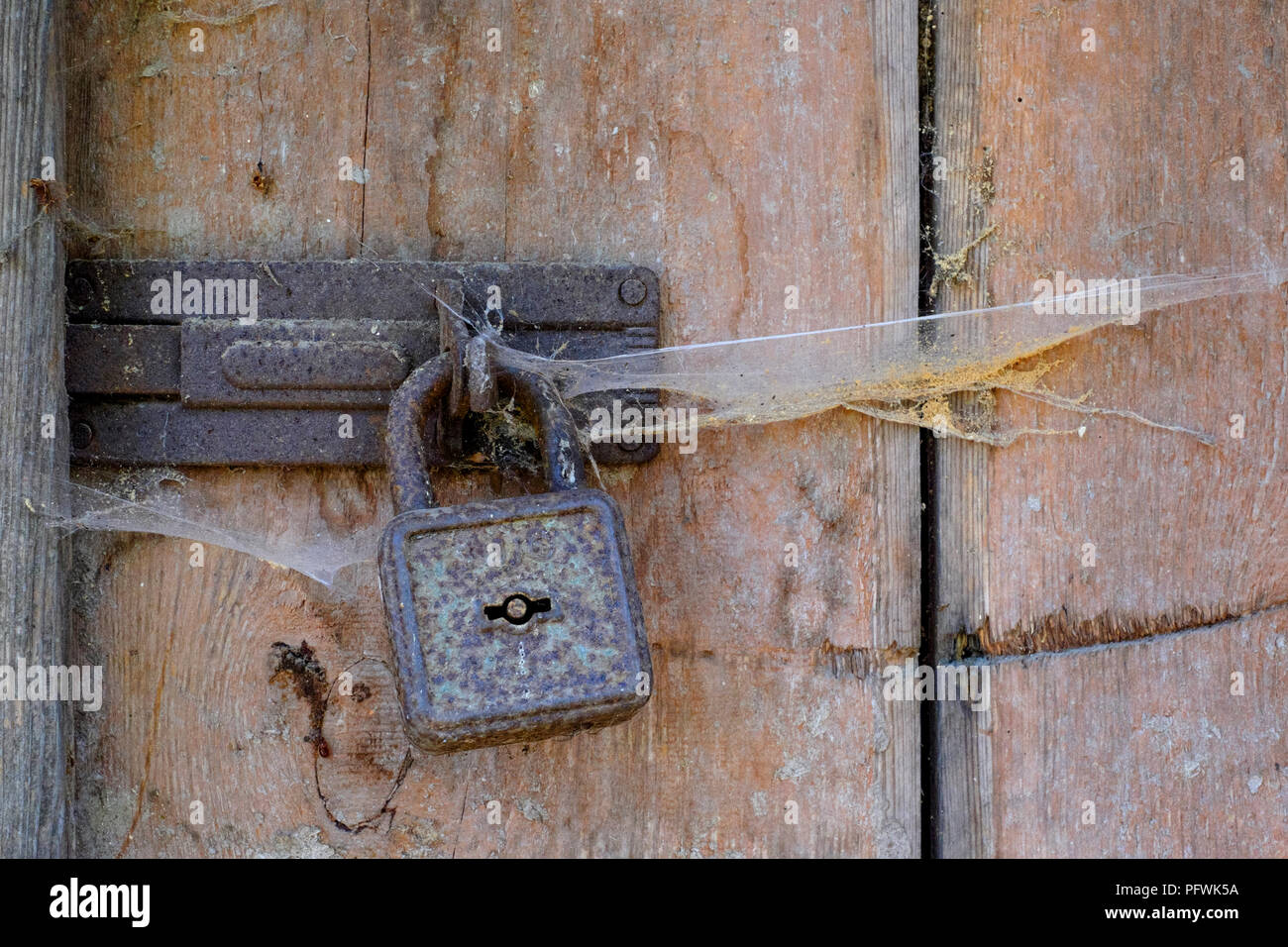 Clasp building hi-res stock photography and images - Alamy