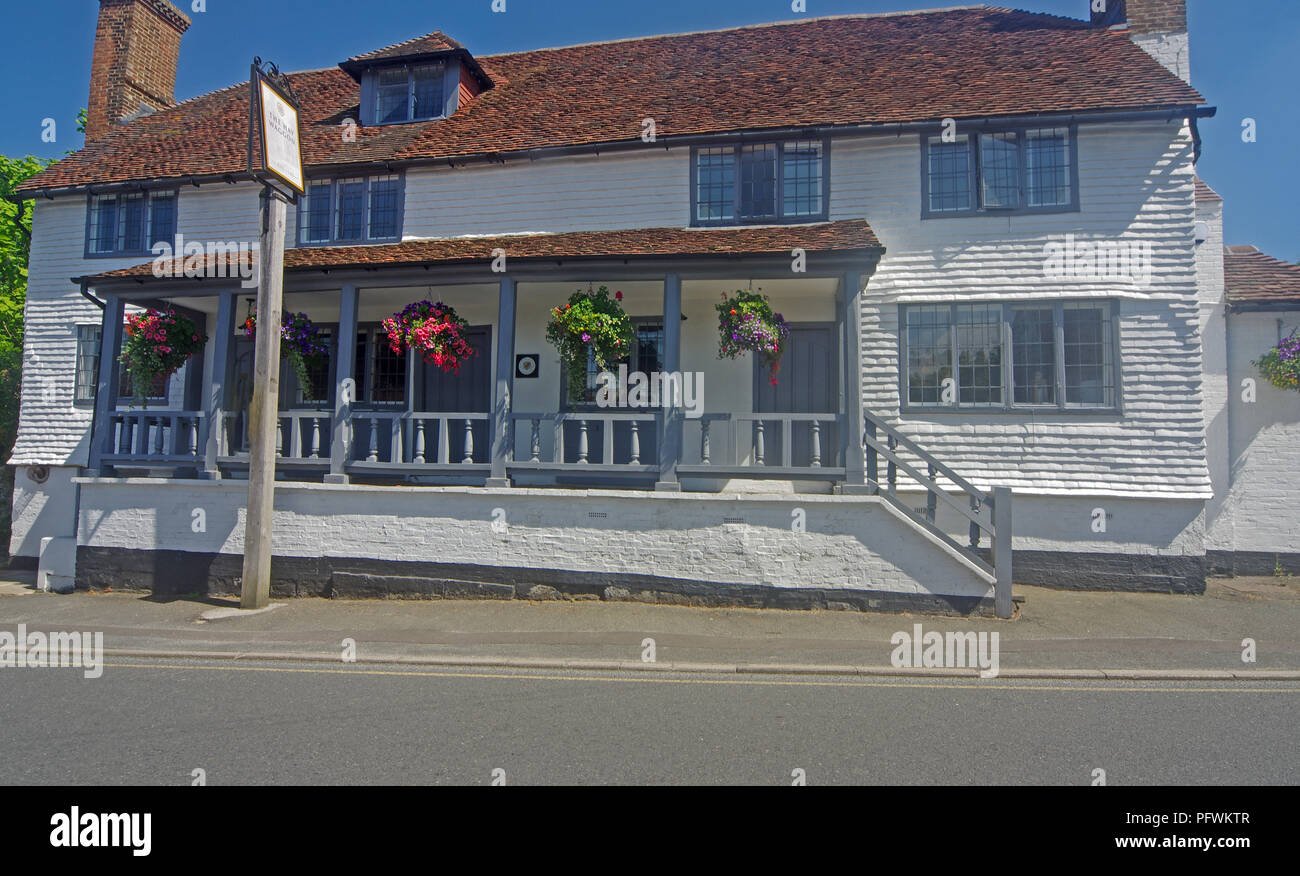 Pub hartfield sussex england hi-res stock photography and images - Alamy