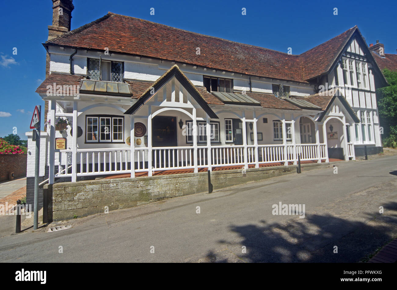 Hartfield Village High Resolution Stock Photography and Images - Alamy