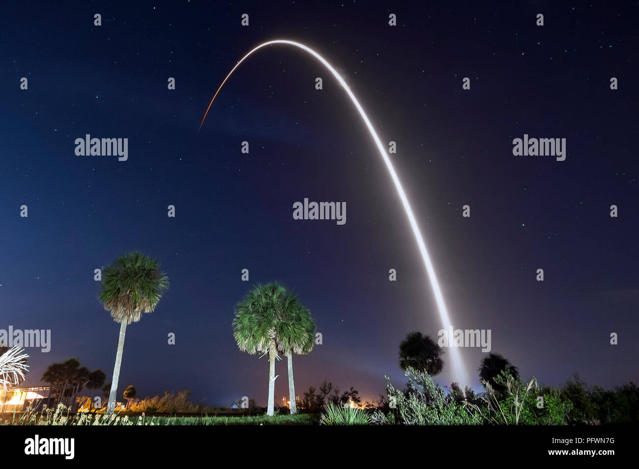 Telstar 19 hi-res stock photography and images - Alamy