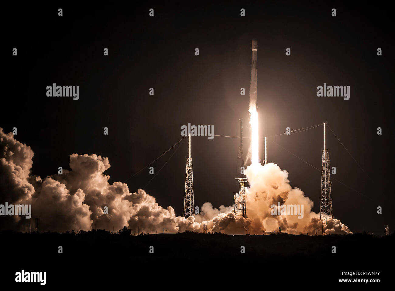 Telstar 19 Vantage Mission SpaceX Stock Photo - Alamy