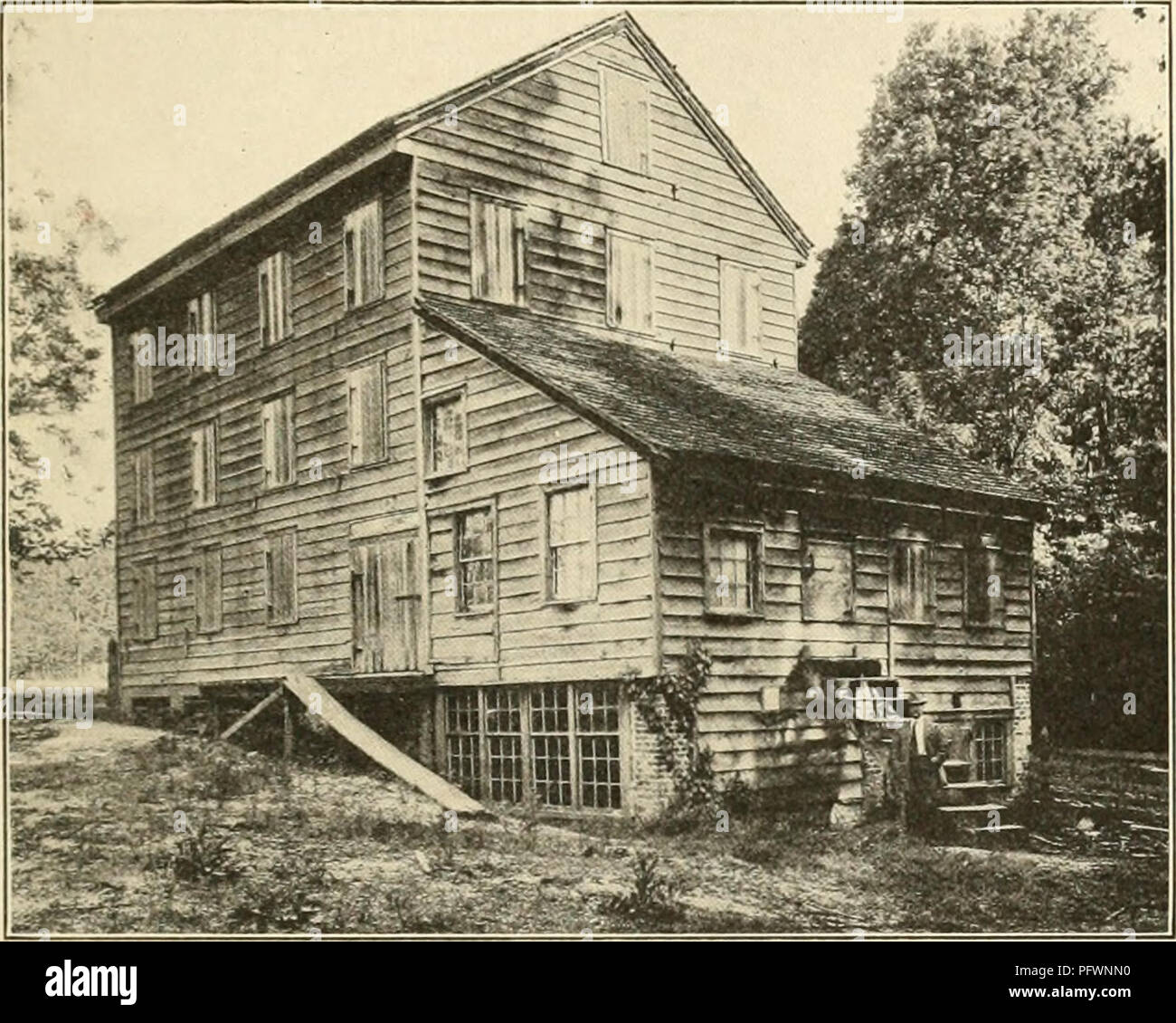 Flue curing hi-res stock photography and images - Alamy