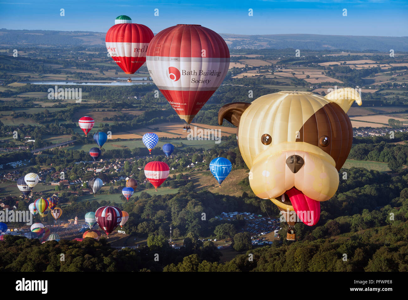 The Bristol Balloon Festival morning mass ascent at Ashton Court, Aug ...