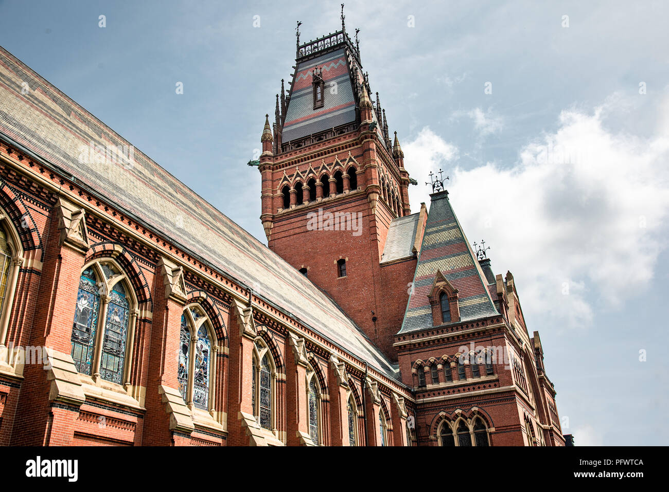 Harvard university campus view hi-res stock photography and images - Alamy