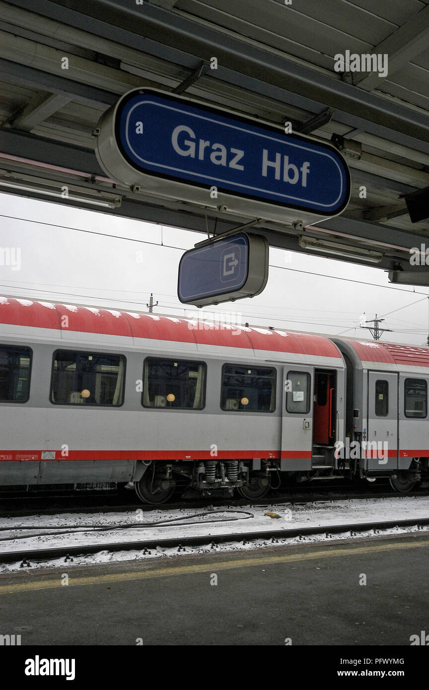 Graz rail station hi-res stock photography and images - Alamy