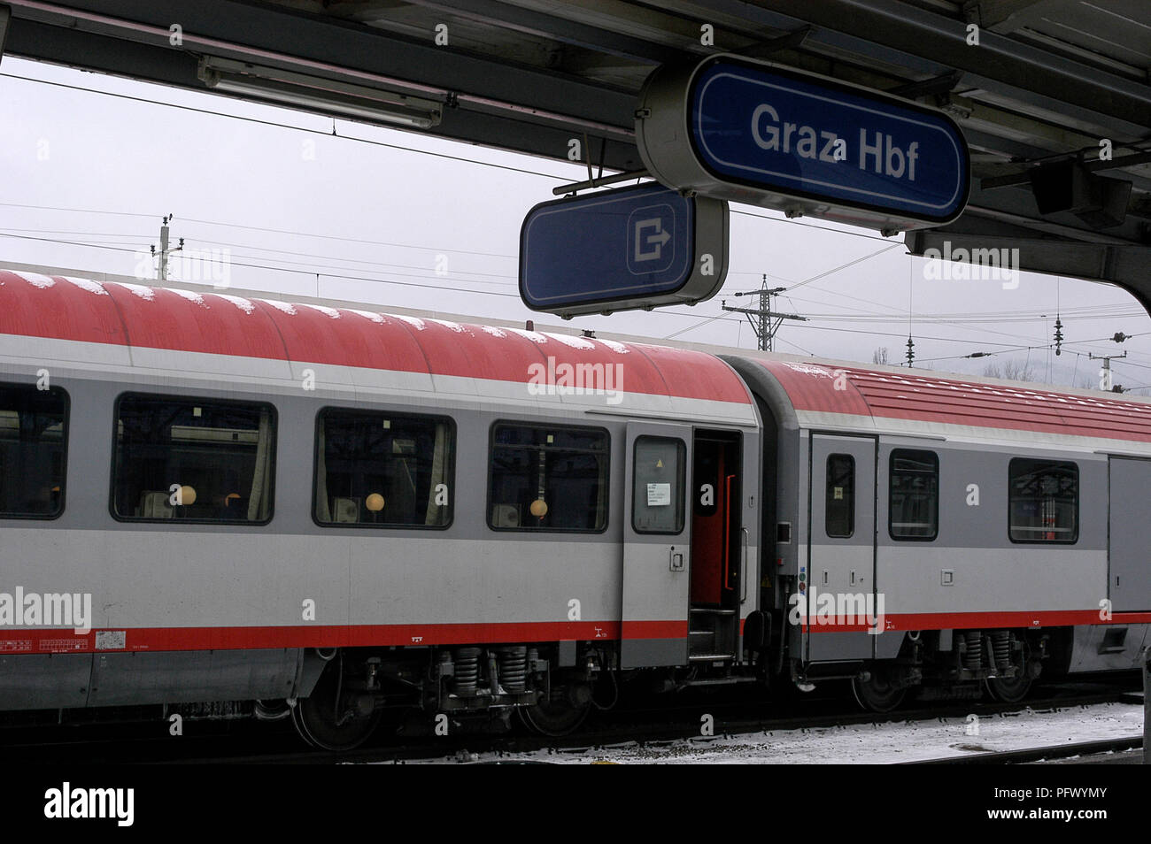 Graz central railway station hi-res stock photography and images - Alamy