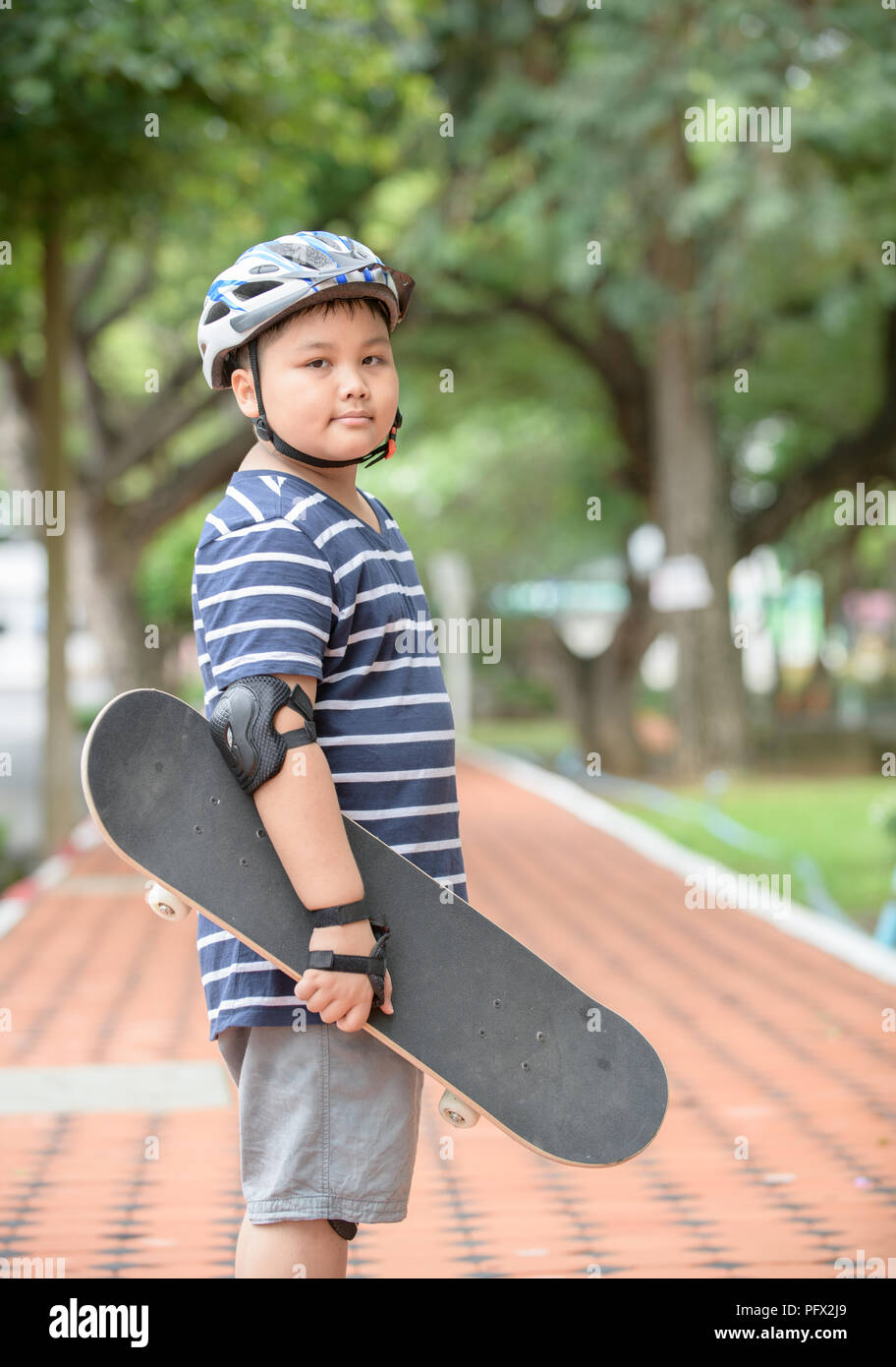 Child obese active hi-res stock photography and images - Alamy