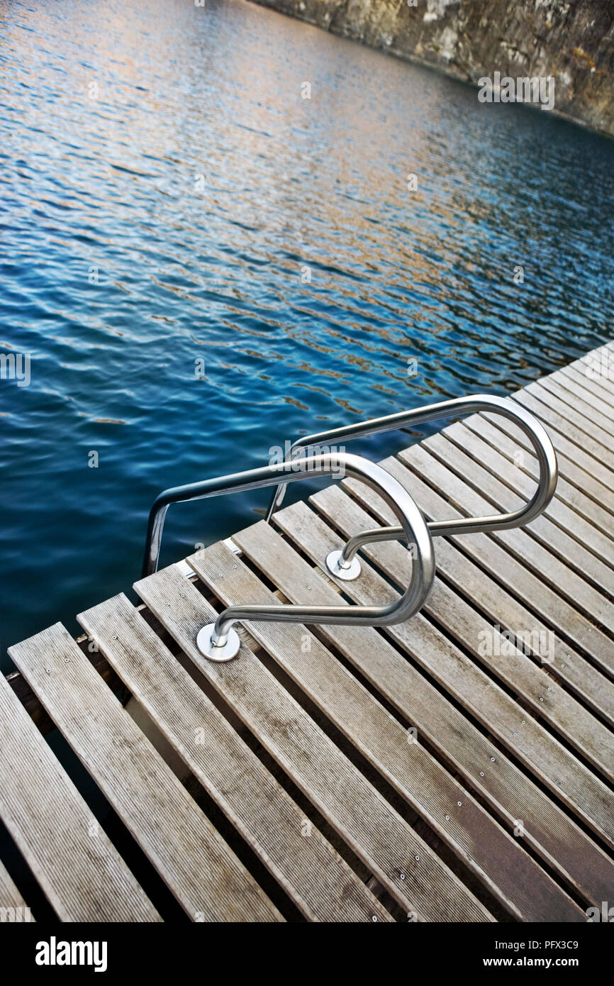 Floating pool deck hi-res stock photography and images - Alamy