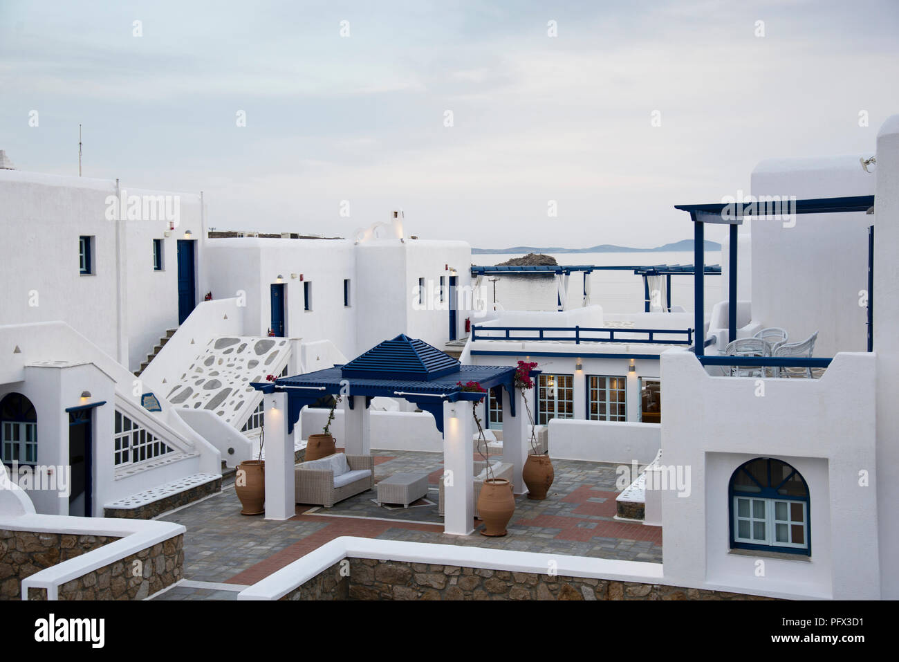 Cycladic style archtecture hi-res stock photography and images - Alamy