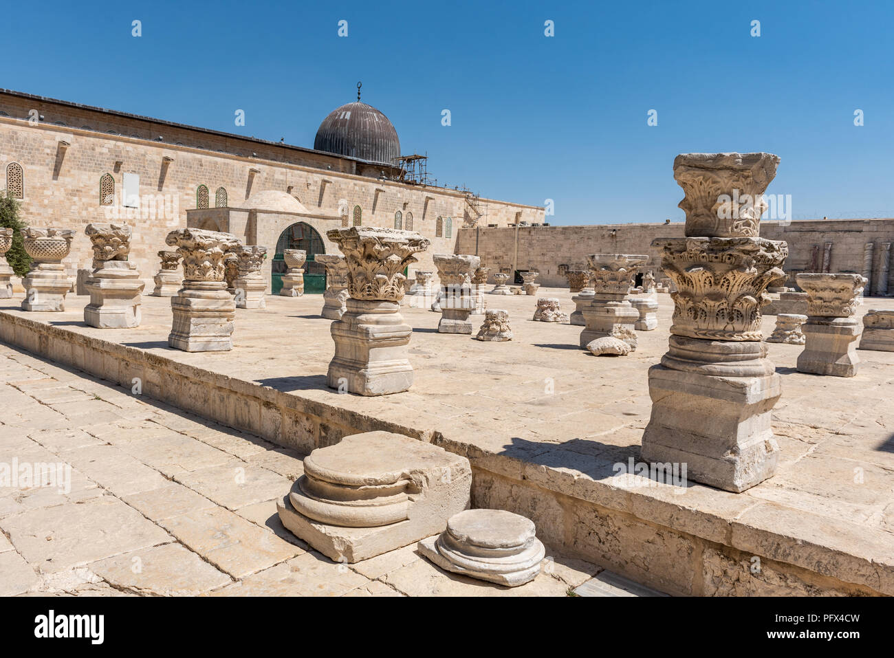 Al aqsa compound hi-res stock photography and images - Alamy
