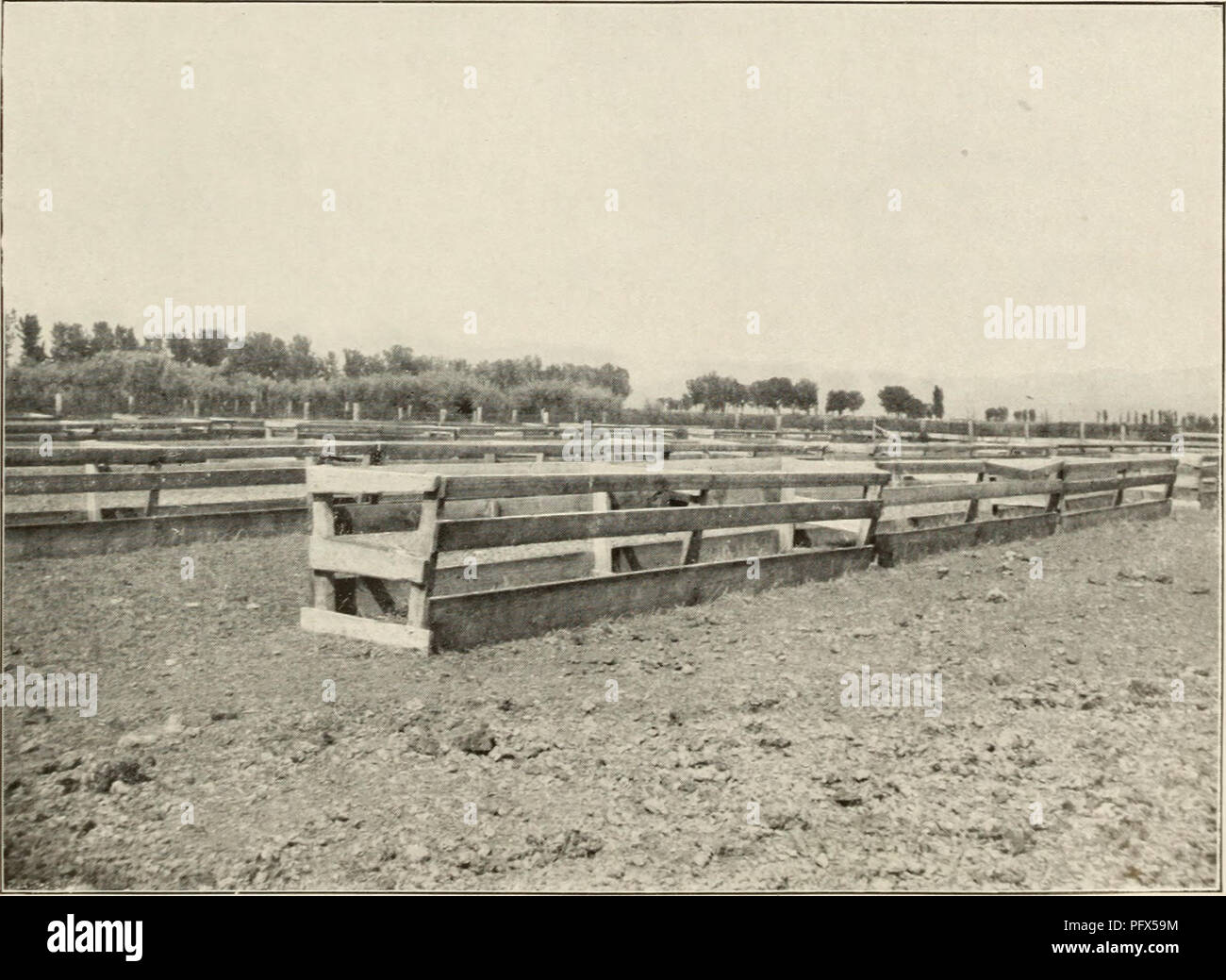 Box govt hi-res stock photography and images - Alamy