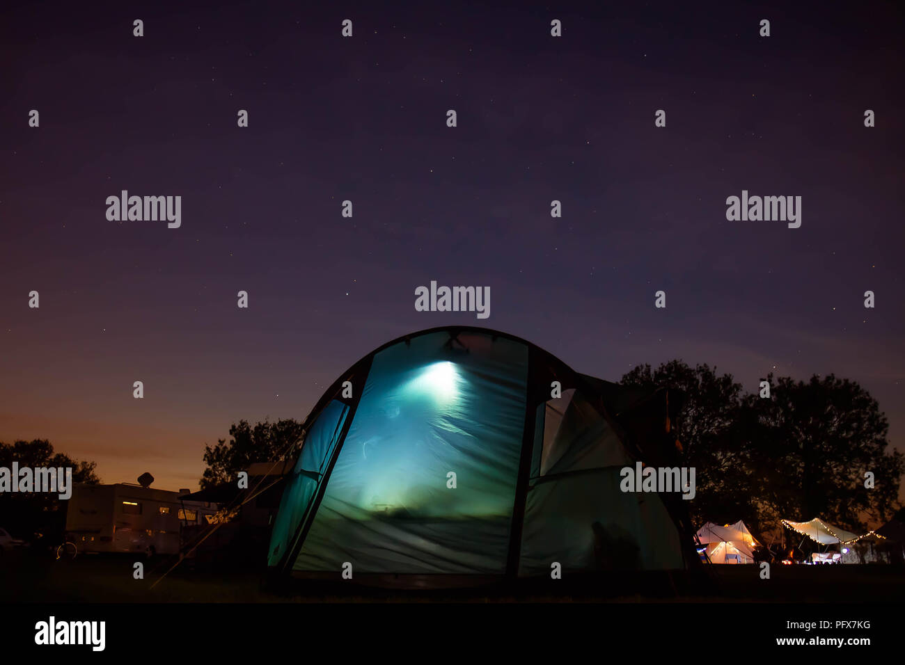 Tent night hi-res stock photography and images - Alamy