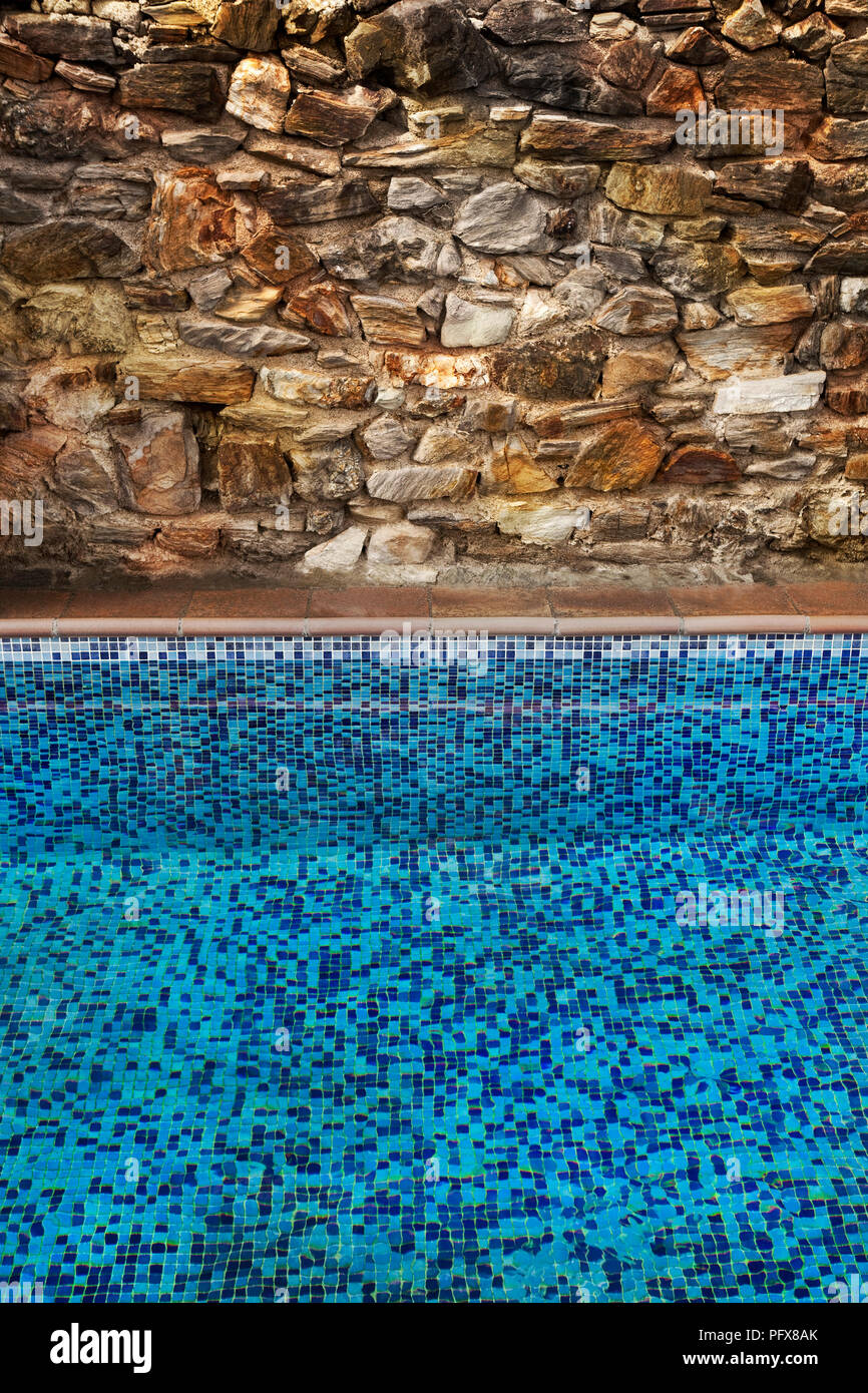 Vintage swimming pool hi-res stock photography and images - Alamy