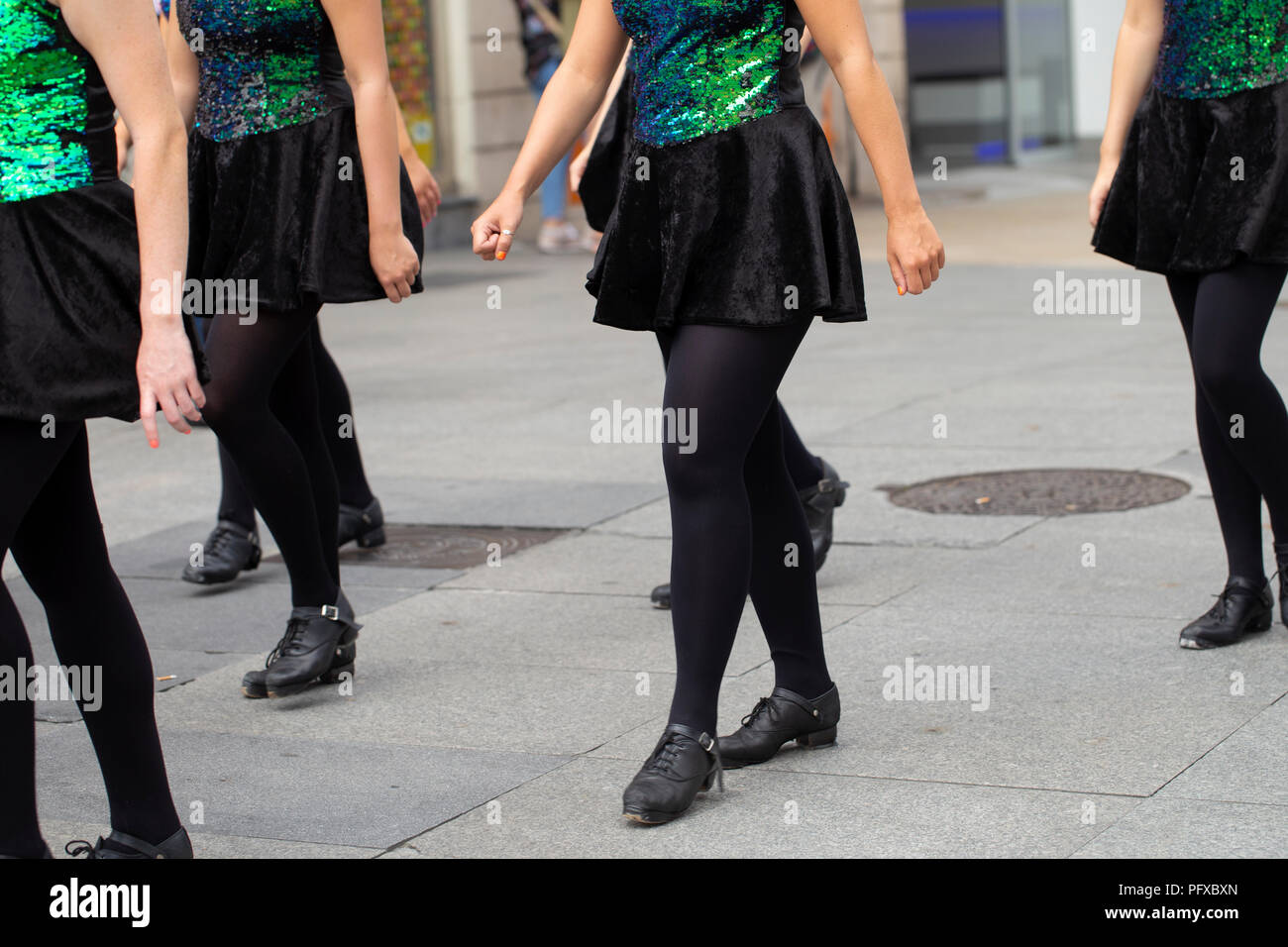 Irish dancers legs hi-res stock photography and images - Alamy