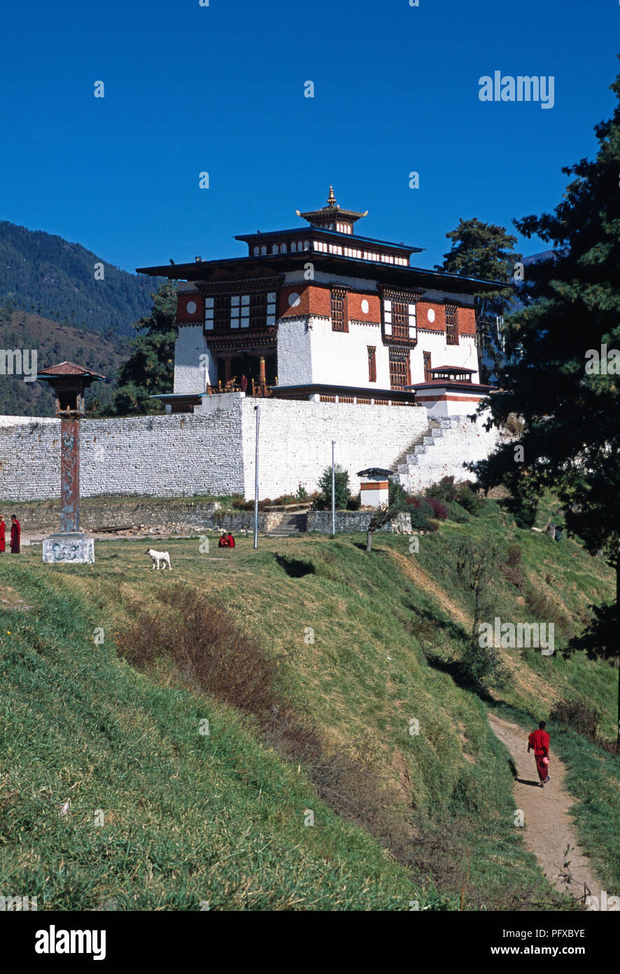 State monastic school hi-res stock photography and images - Alamy