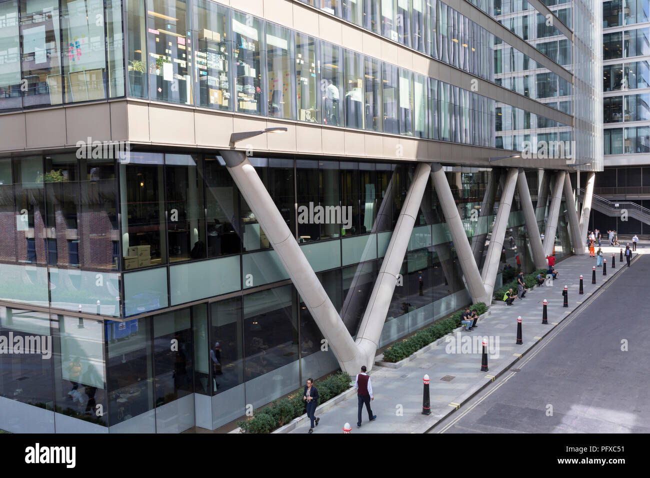 New office architecture featuring diagonal columns on Fore Street in ...