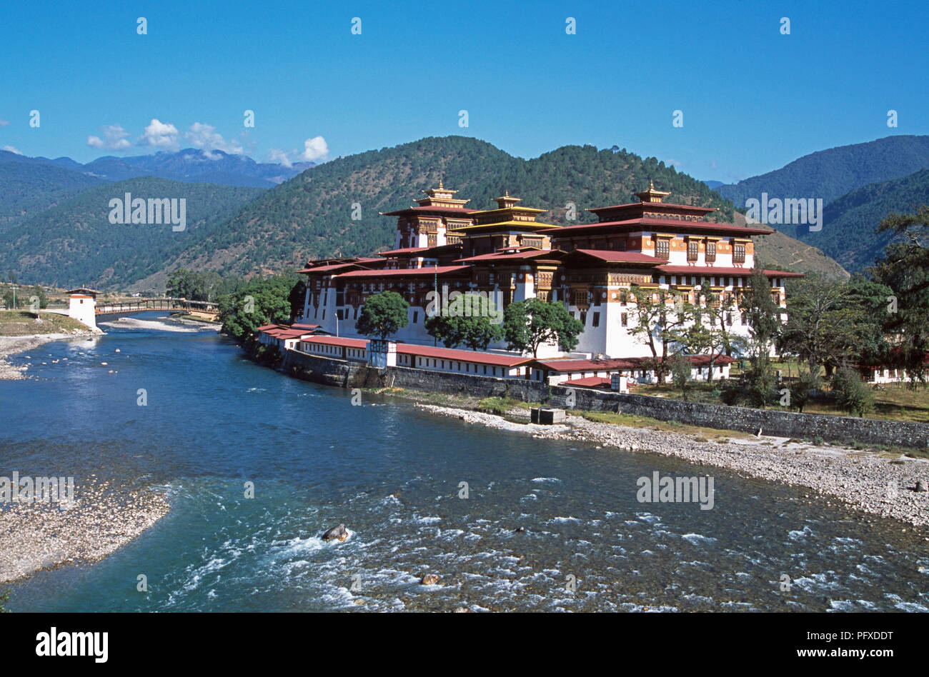 View across Mo Chhu river of Punakha Dzong in Bhutan Stock Photo - Alamy
