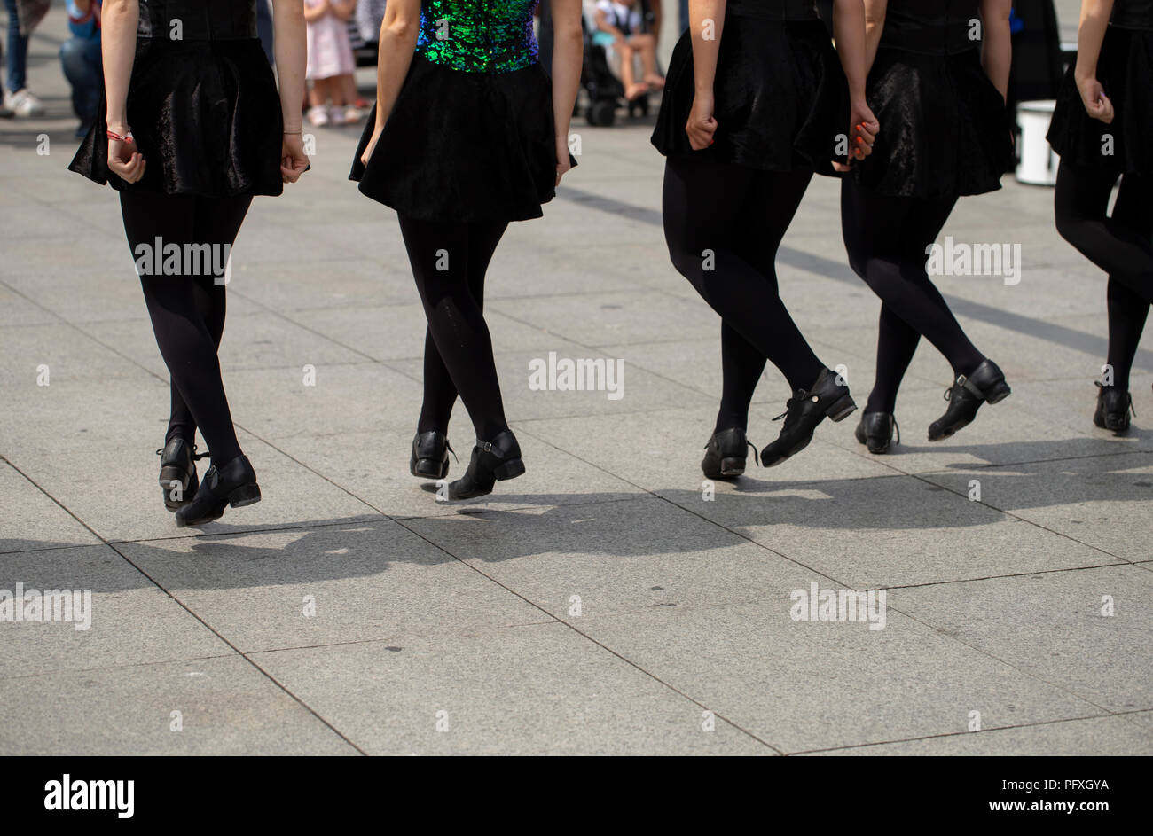 Irish dancers legs hi-res stock photography and images - Alamy