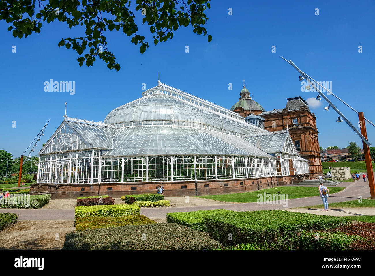 Conservatory palace hi-res stock photography and images - Alamy
