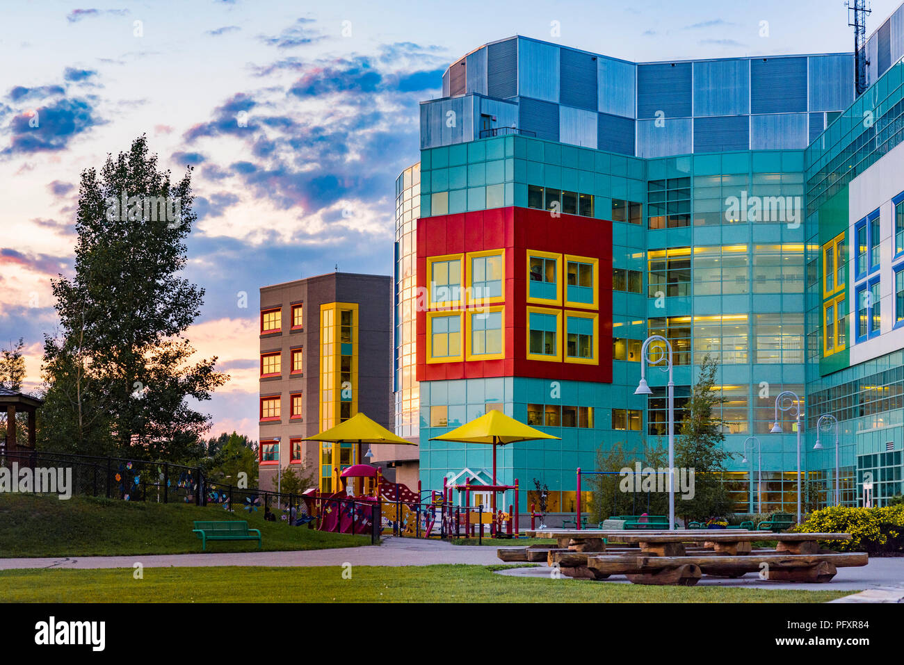 Calgary canada childrens hospital alberta hi-res stock photography and ...