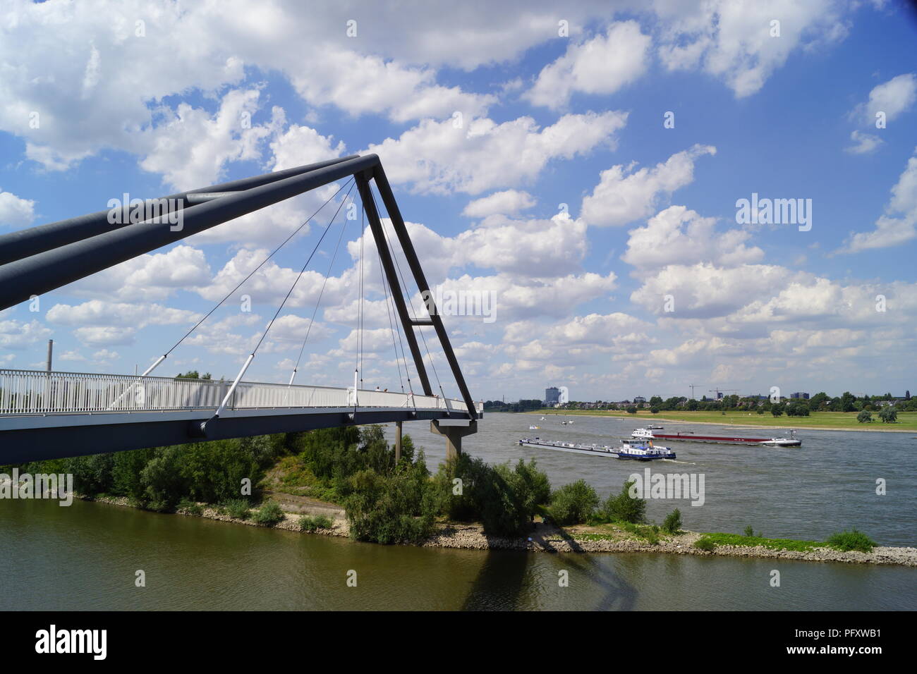 Port meadow river bridge hi-res stock photography and images - Alamy