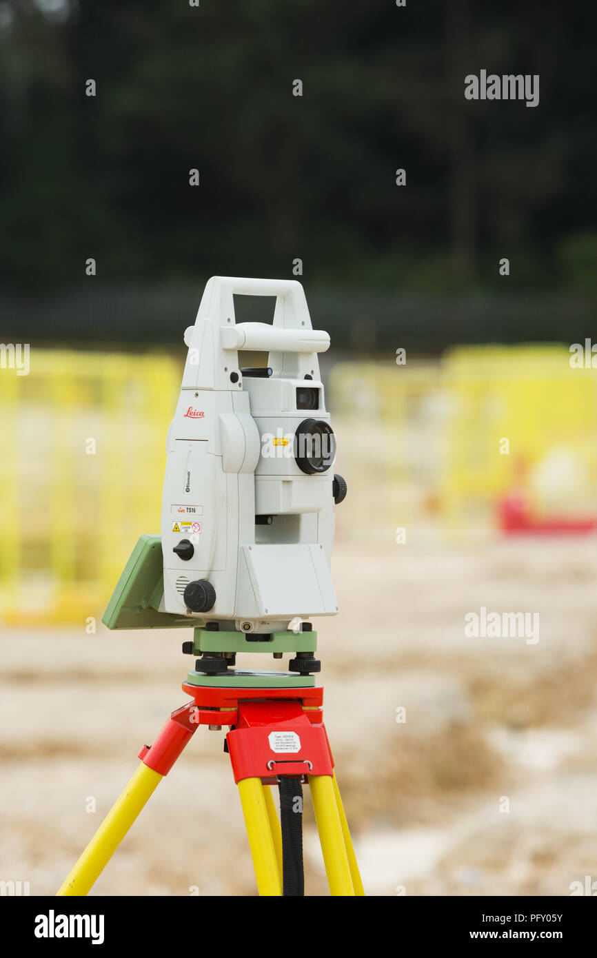 Leica theodolite hi-res stock photography and images - Alamy