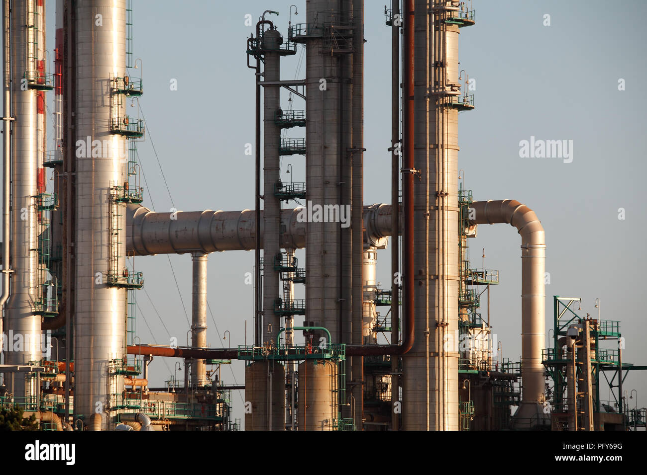 Close-up of pipes, tubes and other equipment of an oil refinery Stock ...