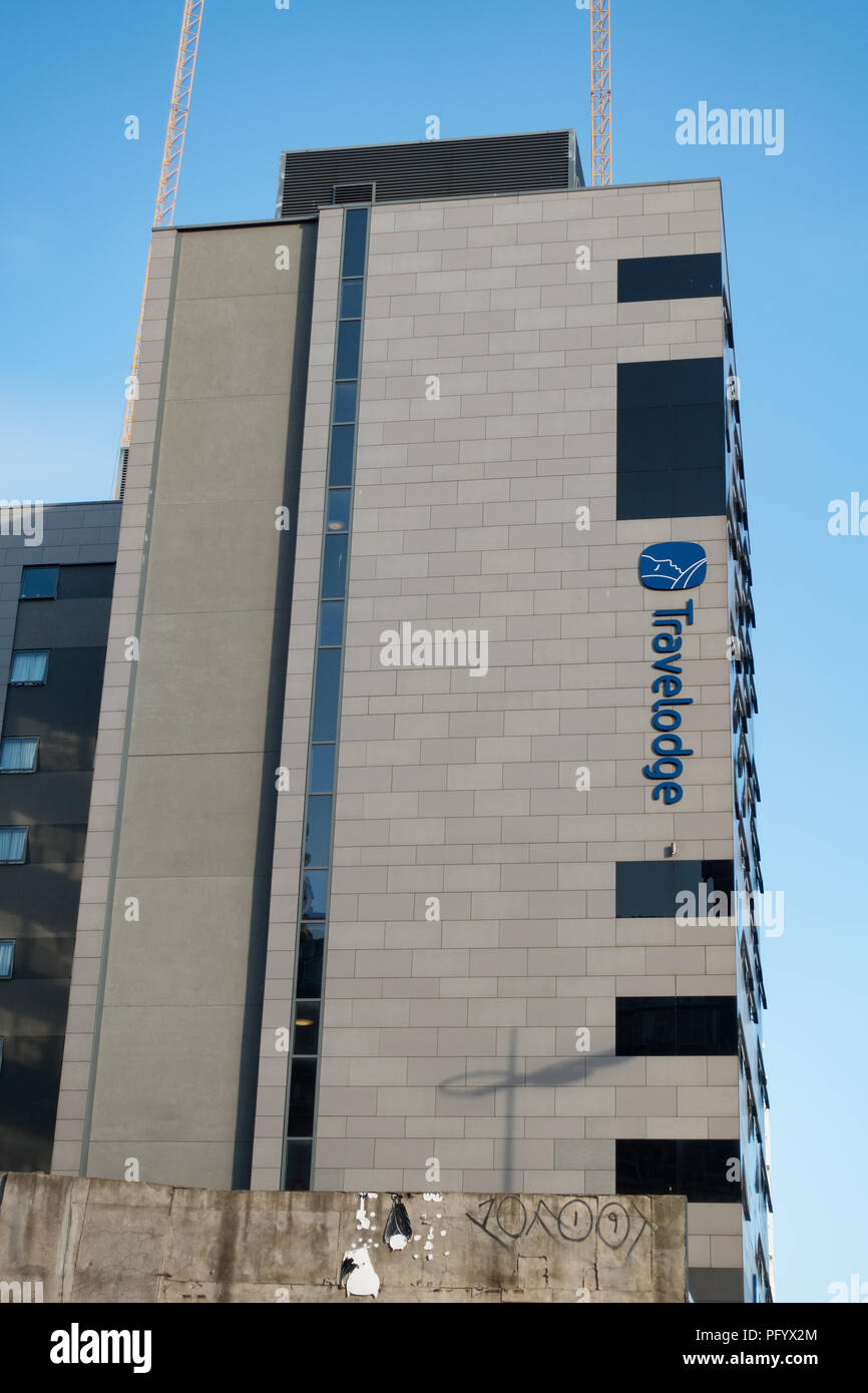 Uk tall building hi-res stock photography and images - Alamy