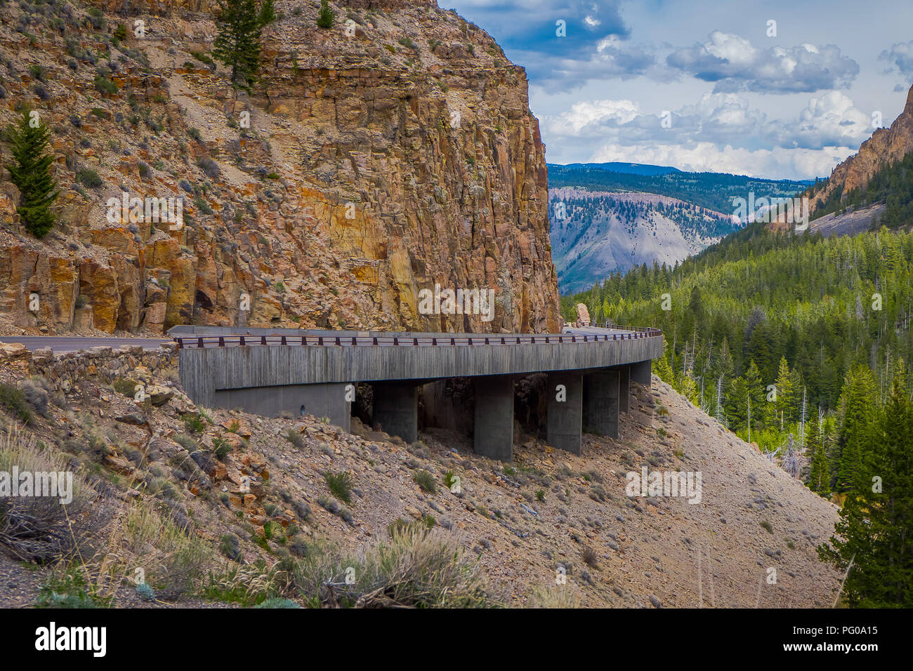Yellowstone's Grand Loop Road passes through the Golden Gate Bridge ...