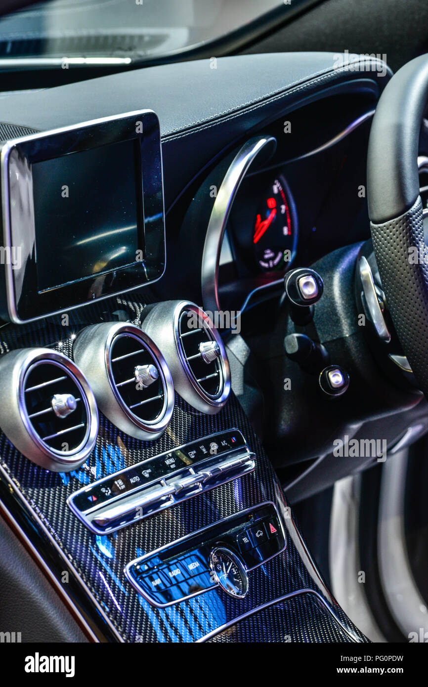 car ventilation system and air conditioning - details and controls of ...