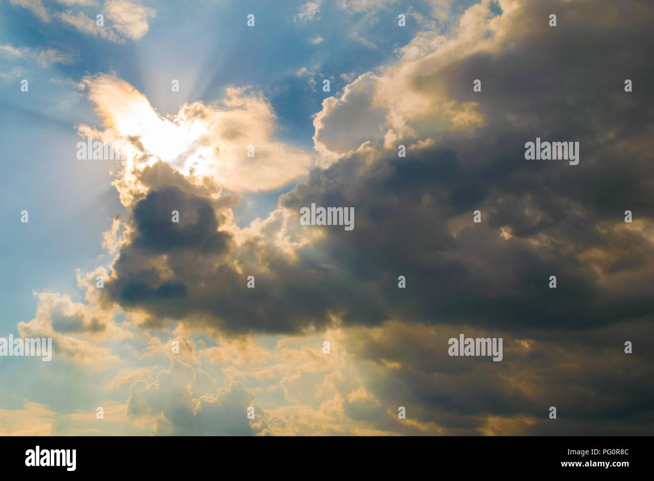 Sun illuminating the clouds hi-res stock photography and images - Alamy