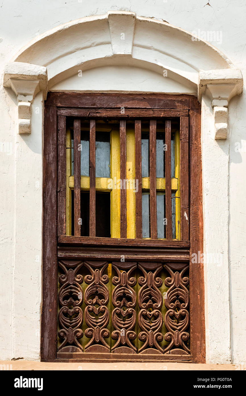 Nepalese door crafting and architecture of building in Kathmandu, Nepal ...